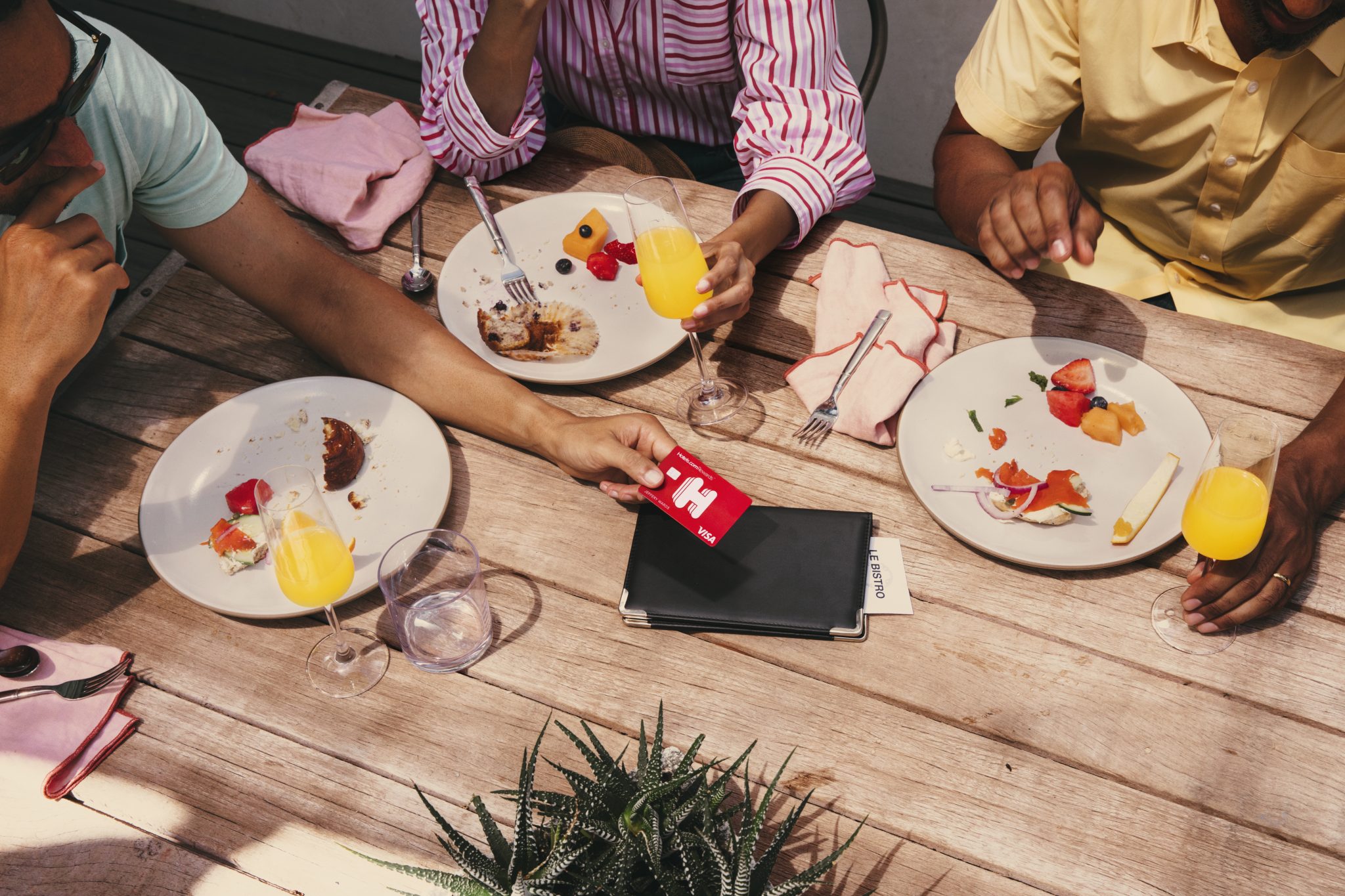 Hotels.com Rewards Visa Card, Get 3 Reward Nights Worth $375 and More ...