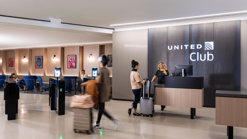 Chase United Club Business Card Refresh: 125K Bonus, $695 Fee and New Benefits ($200 for Hotels ...