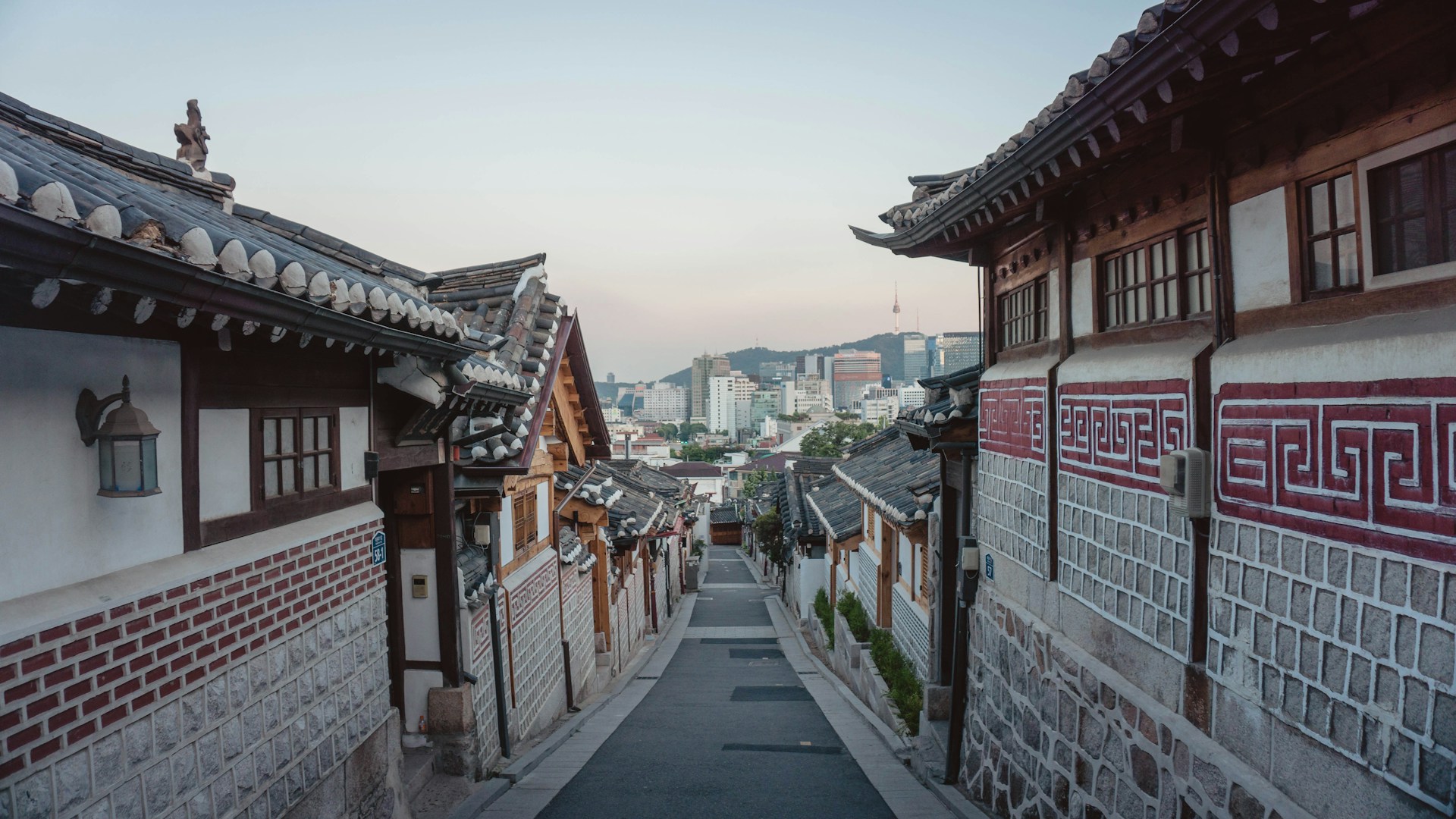 Alaska Airlines Offers BOGO Deal and 20K One-Way Awards on New Seoul ...